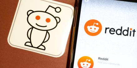 RedditがMOONトークンら廃止へ 価格暴落