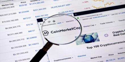 CoinMarketCap обвинили в вымогательстве