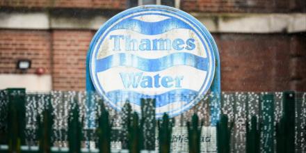 Eigentümer von Thames Water beginnen dringende Umstrukturierungsgespräche
