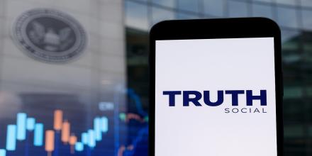 La SEC acepta una revisión del ETF de spot de Bitcoin de Truth Social