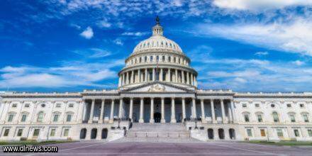 US senators unveil new crypto bill giving CFTC oversight power