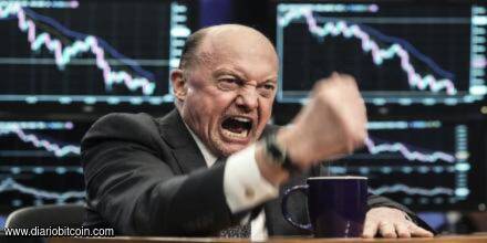 Jim Cramer cuestiona a defensores de Bitcoin tras la caída registrada en los principales mercados